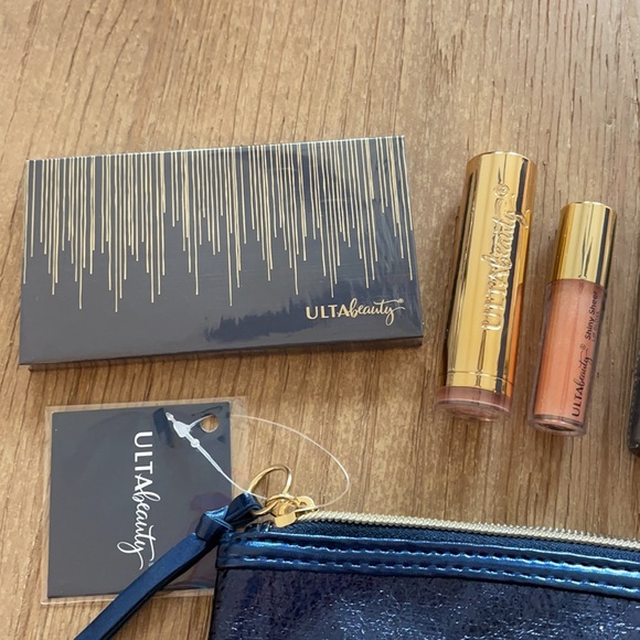 Ulta Beauty | Makeup | New 7 Piece Ulta Beauty Bag | Poshmark